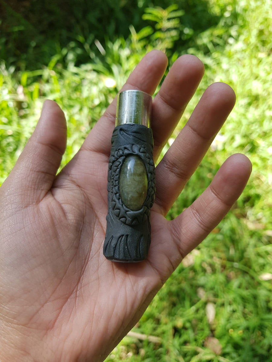 Clipper Designer Olive Stone Lighter